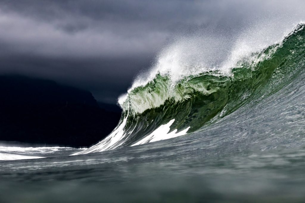 Waves - Uniq Surface